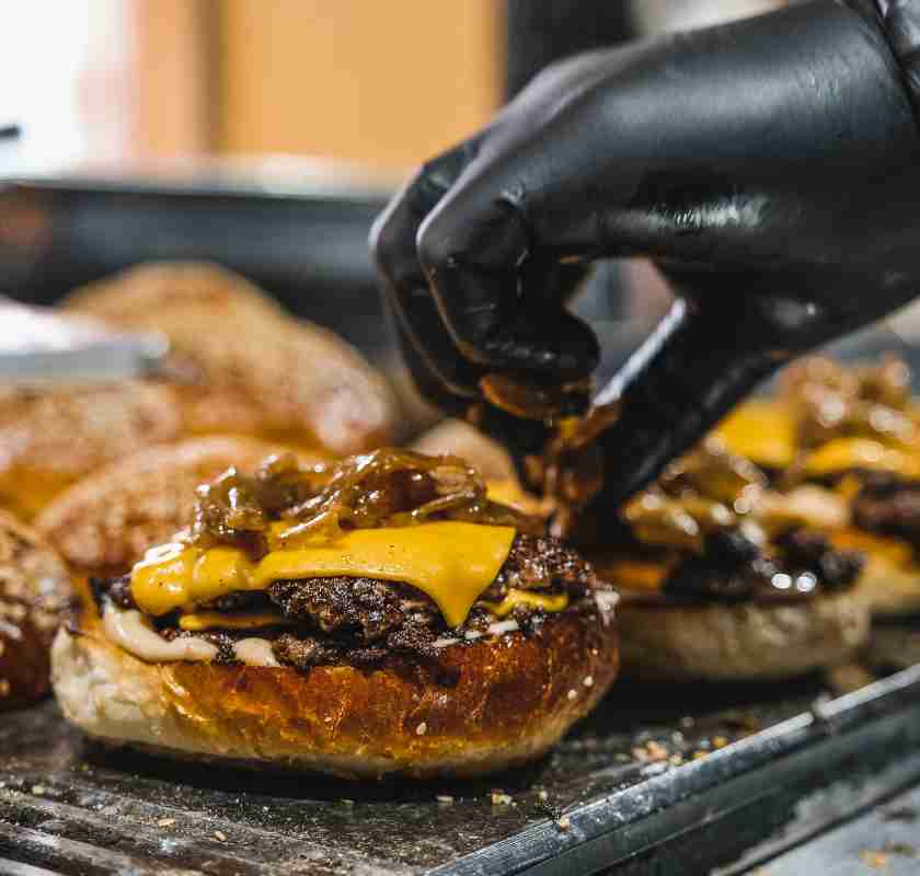 Grymma smashburgers Recept på FreakyKitchen